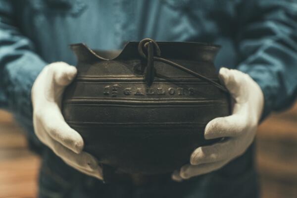 America: Promised Land - The Kettle That Carried a Family Forward