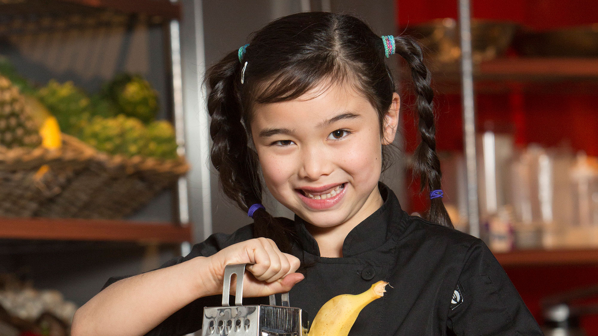 Estie Kung - Man vs. Child: Chef Showdown Cast | FYI