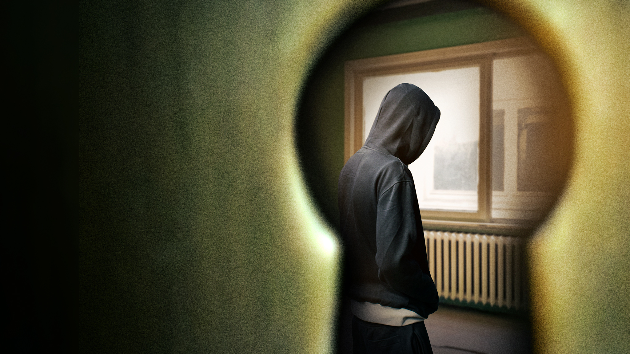 Watch Squatters Full Episodes, Video & More | A&E