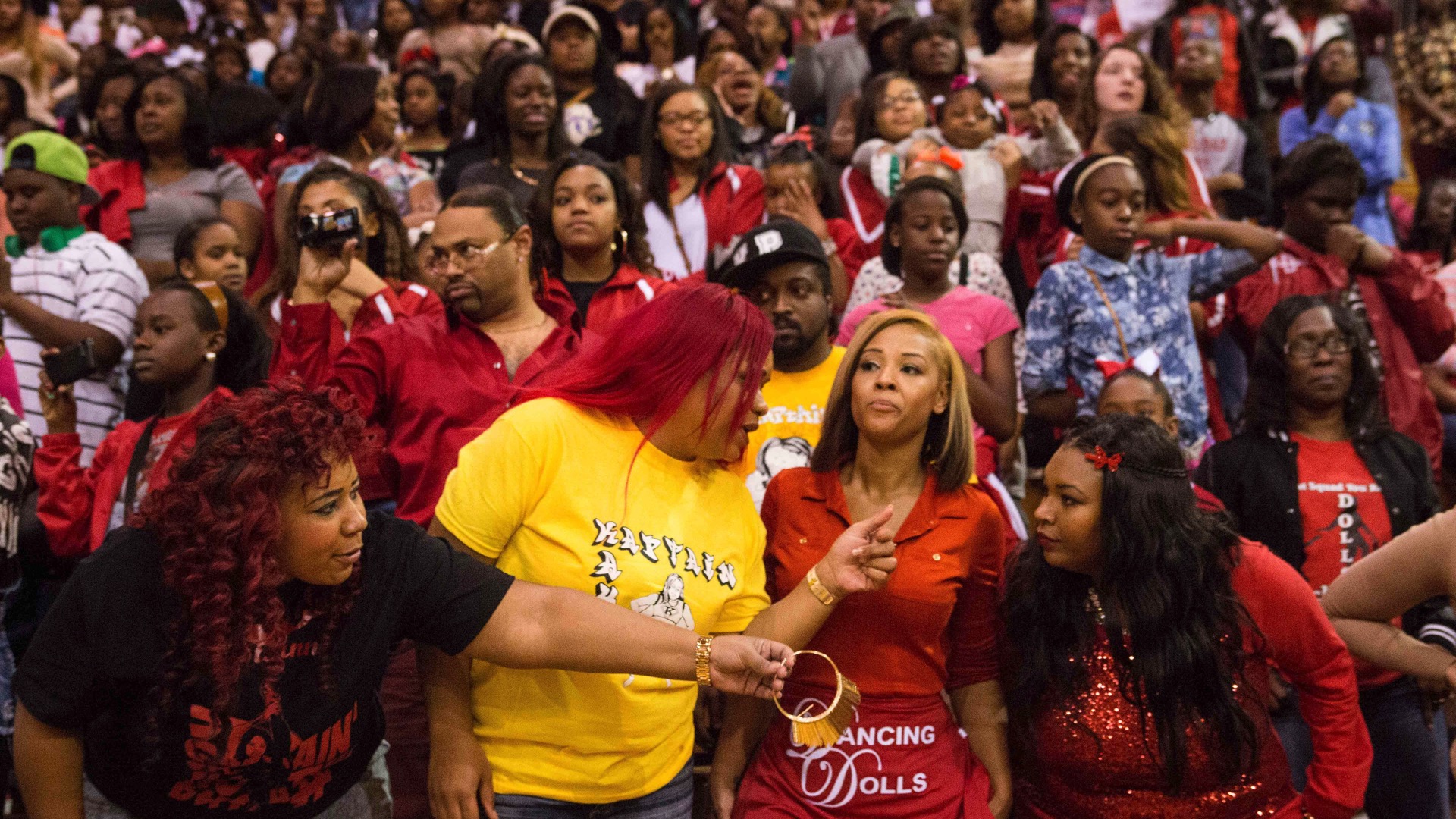 Season 2 - Bring It! | Lifetime