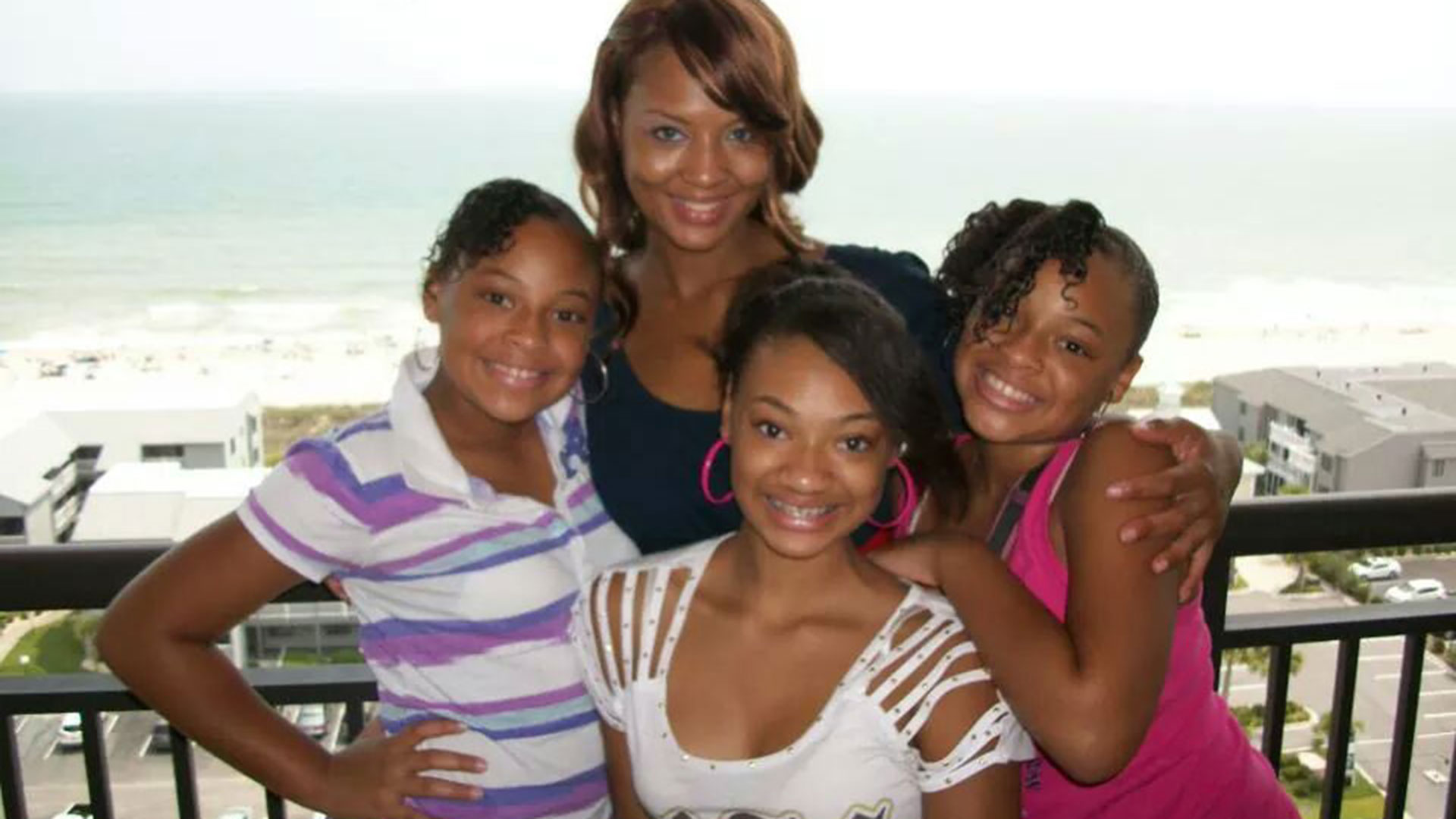 Sunjai, Star, Sky, & Selena's Family Photos - Bring It! | Lifetime