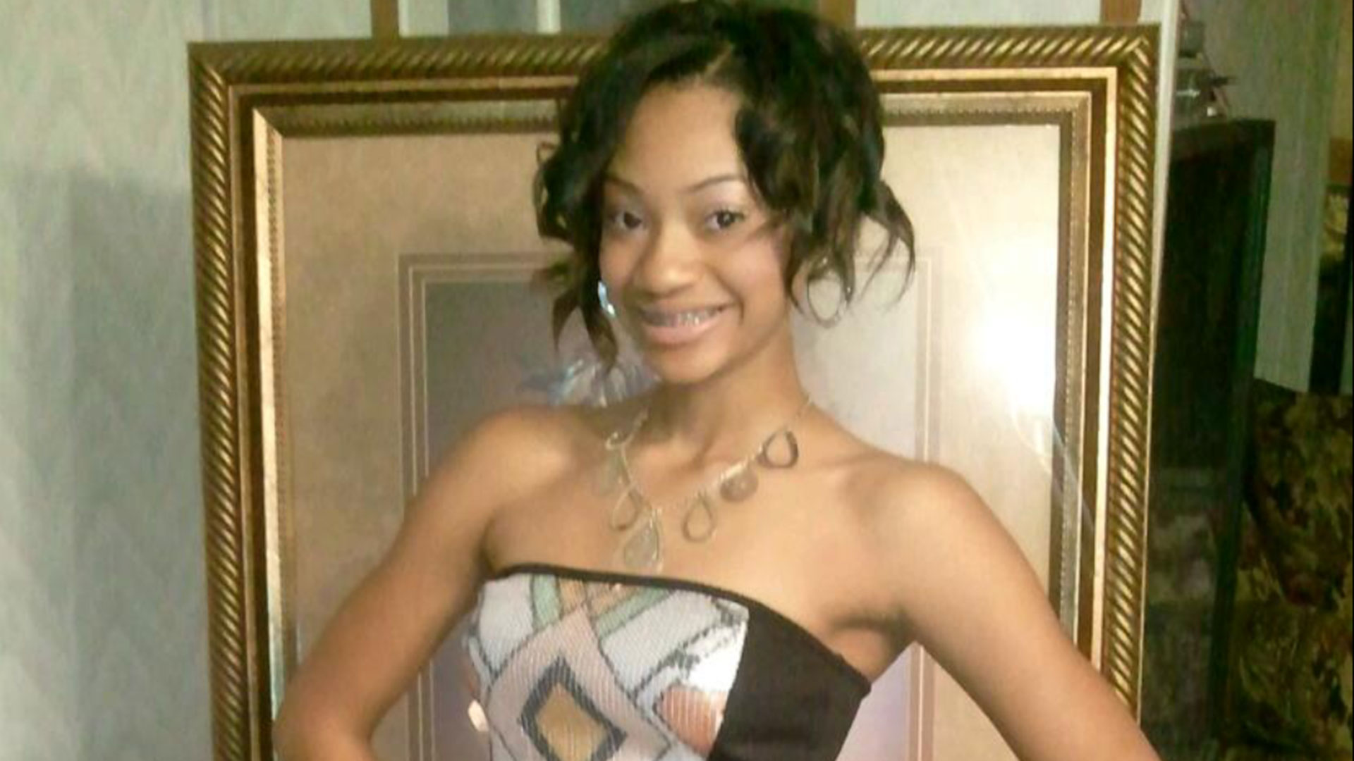 Sunjai, Star, Sky, & Selena's Family Photos - Bring It! | Lifetime