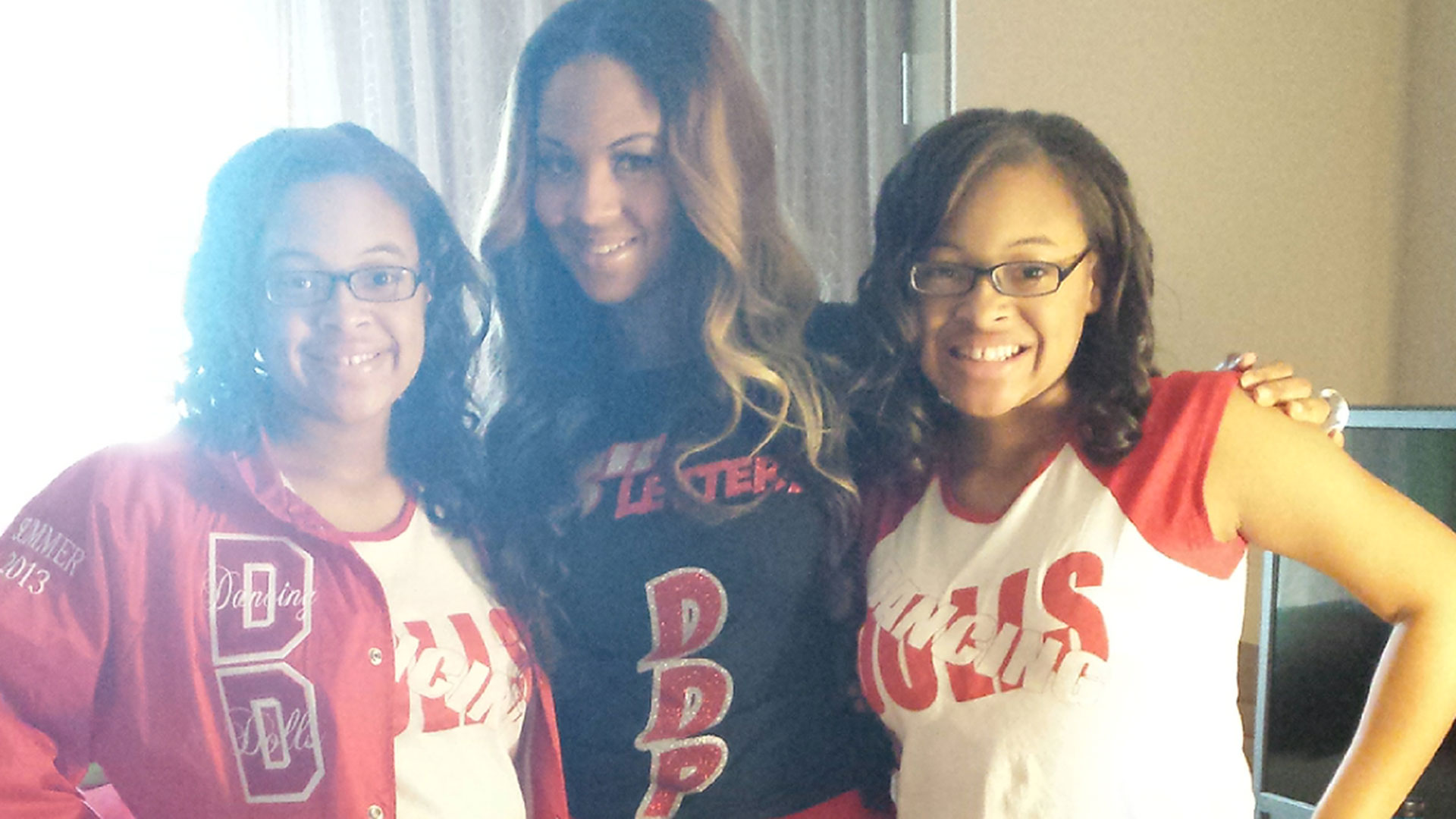 Sunjai, Star, Sky, & Selena's Family Photos - Bring It! | Lifetime