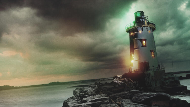 Watch A Predator Returns | Lifetime