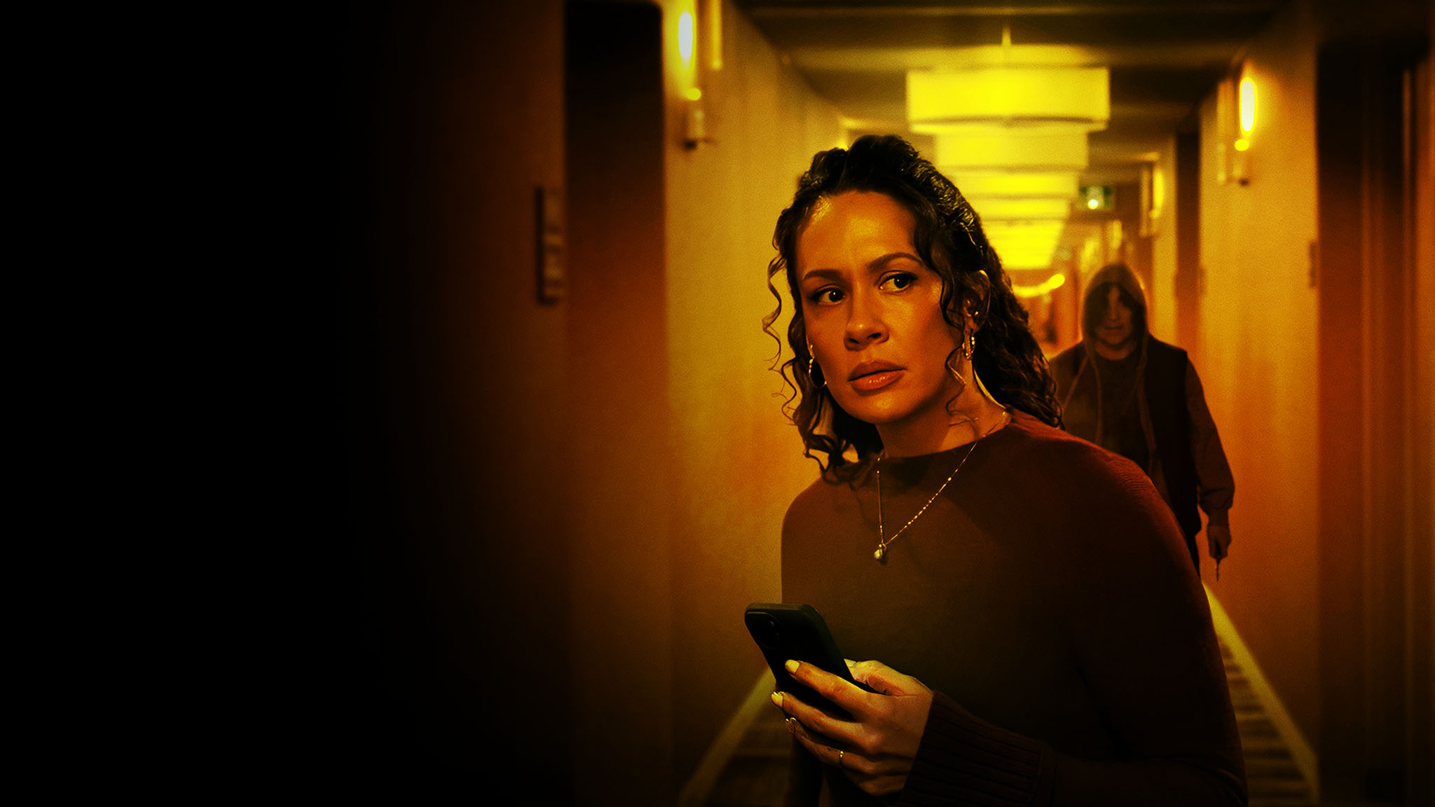 Watch Murder at the Hotel | Lifetime