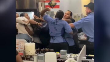 Watch Customer Wars Season 2 Online | A&E