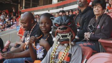 Watch Stadium Lockup Season 1 Online | A&E