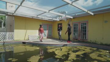 Watch Zombie House Flipping Season 6 Online | A&E