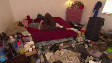 Watch Hoarders Season 1 Online | A&E