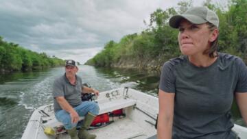 Watch Swamp People: Serpent Invasion Season 4 Online | HISTORY Channel