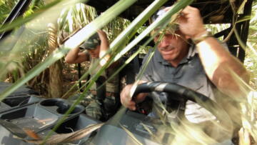 Watch Swamp People: Serpent Invasion Season 3 Online | HISTORY Channel