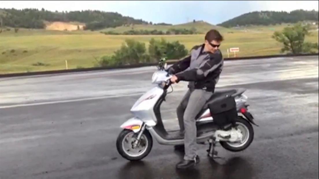 HISTORY_Top-Gear_Scooter_Wheelie_11_SF_HD_1104x622-16x9.jpg