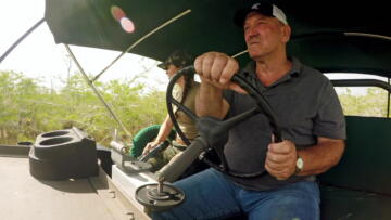 Watch Swamp People: Serpent Invasion Season 3 Online | HISTORY Channel