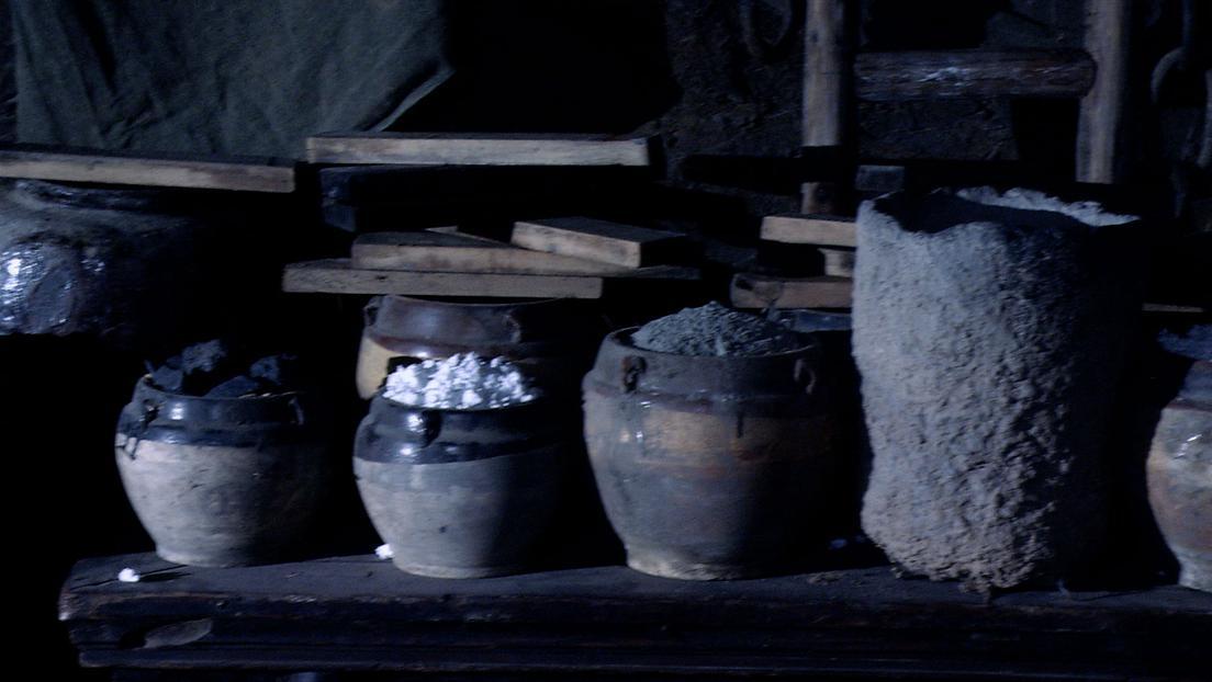 History_Mankind_Gunpowder_to_Guns_redo_SF_HD_1104x622-16x9.jpg?w=1440