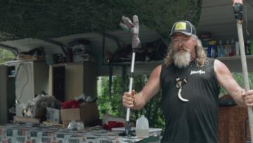 Watch Swamp People: Serpent Invasion Season 4 Online | HISTORY Channel